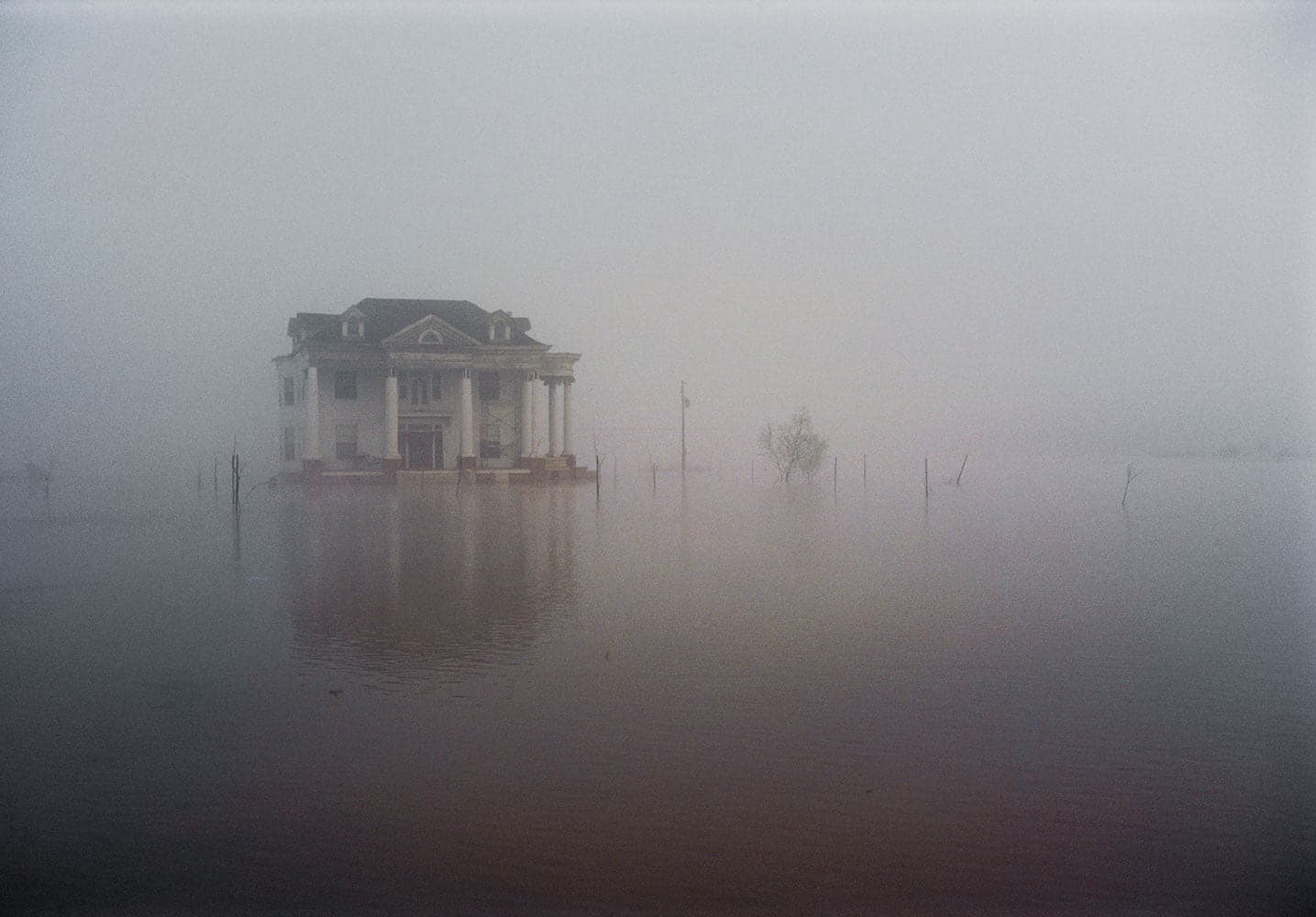 Nathan Benn - High Waters on Mississippi Delta, Yazoo River, 1983